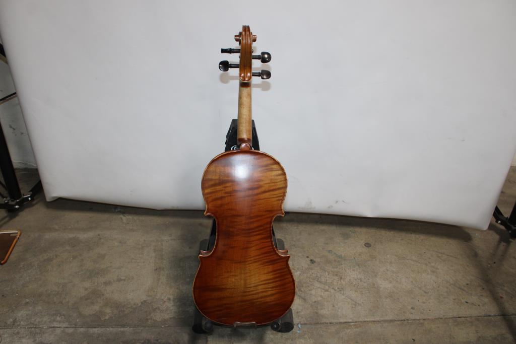 Lifton Violin Case With Unkonw Brand Violin | Property Room