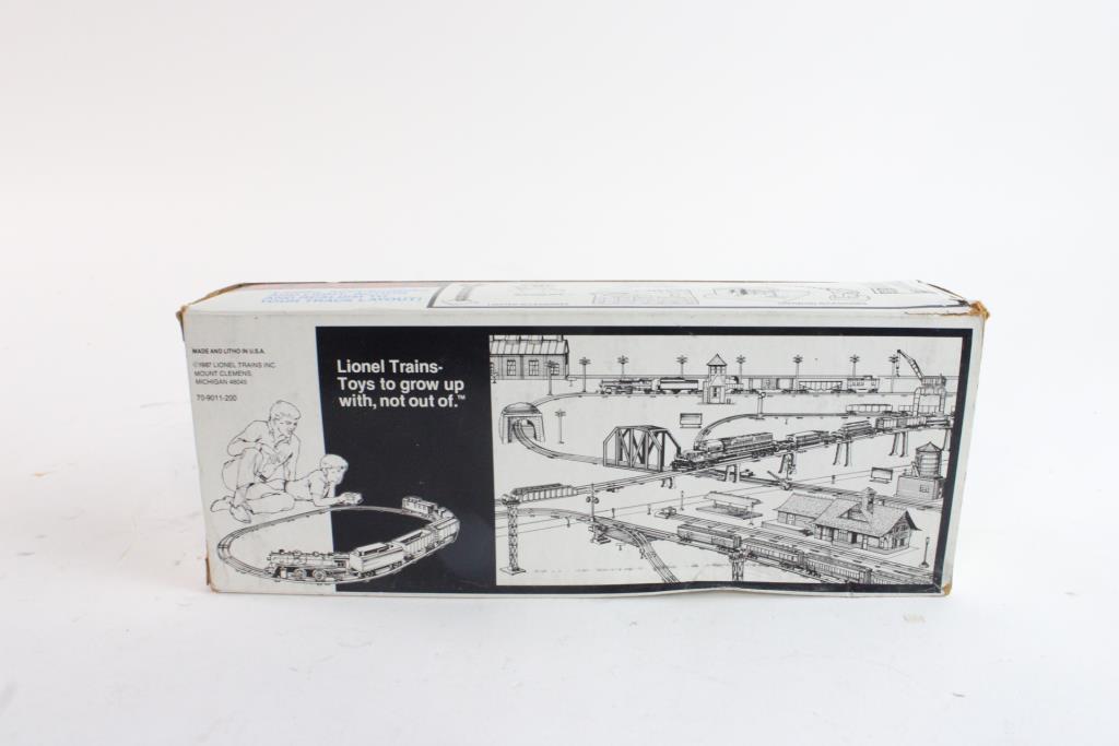 Lionel Conrail Box Car | Property Room