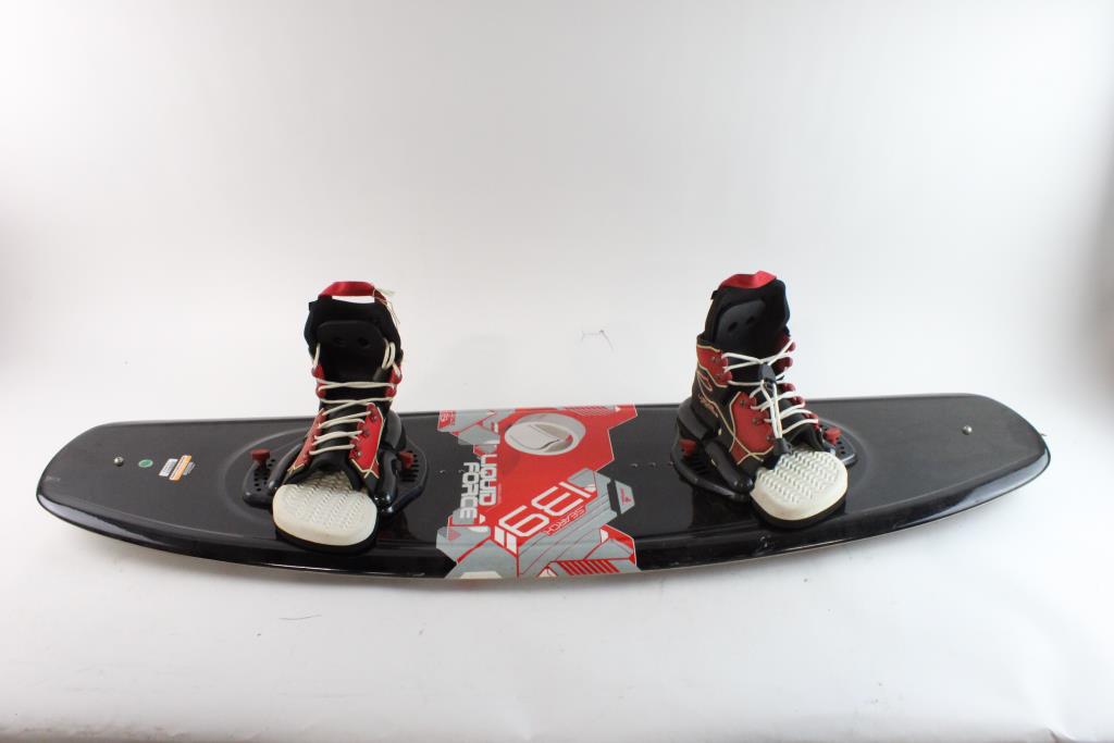 Liquid Force Search 139 Wakeboard | Property Room