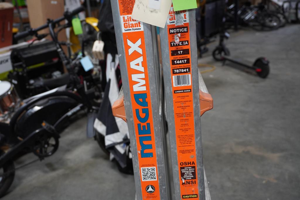 Little Giant MegaMax Ladder, 17 | Property Room