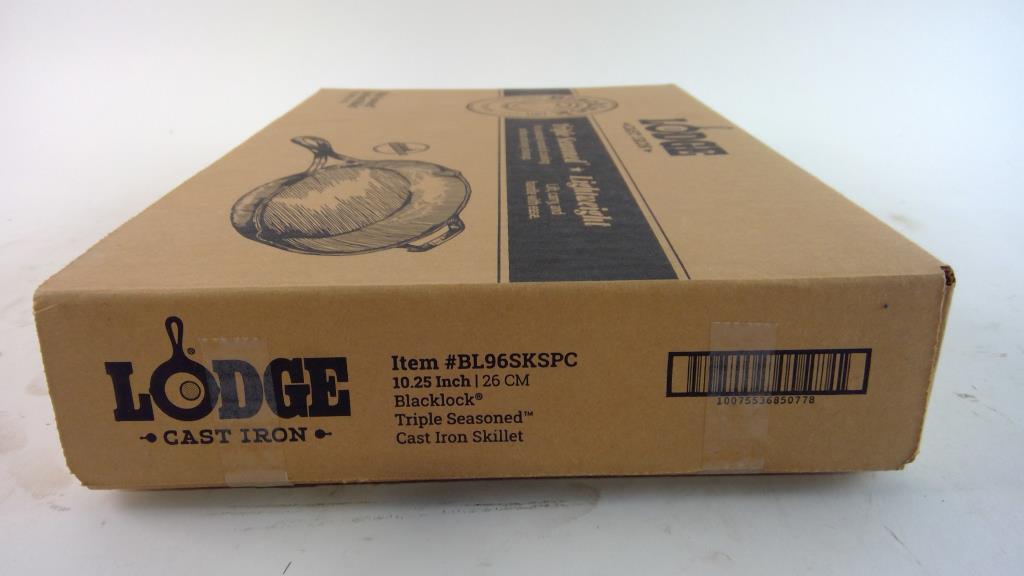 Lodge Cast Iron Skillet | Property Room