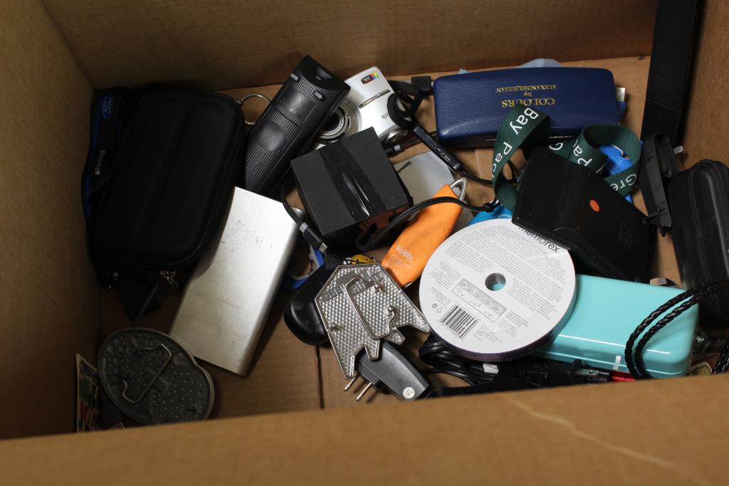 Logitech Keyboard, Sony DVD Player, Vaultz Box, And More, 20+ Pieces ...