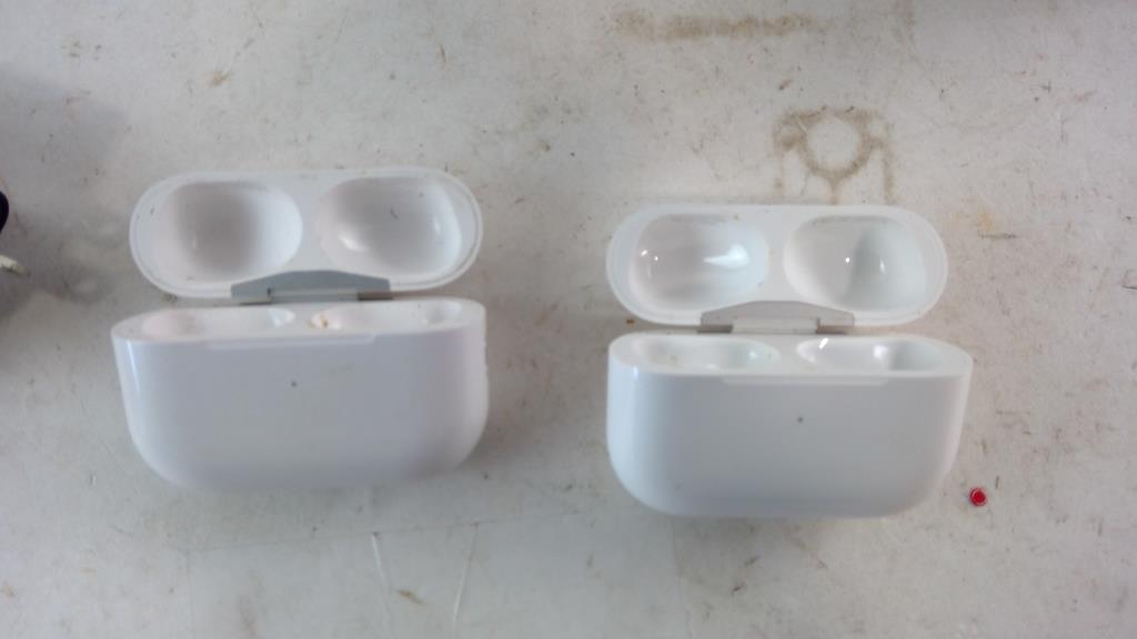 Logitech Wireless Mouse And More 5+ Pieces | Property Room