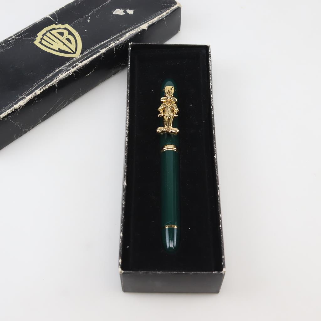 Looney Tunes Wile E. Coyote Pen | Property Room
