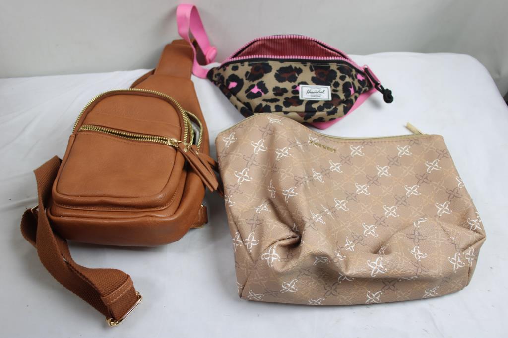 Lot Bags, Crossbody And More, 7 Pieces | Property Room