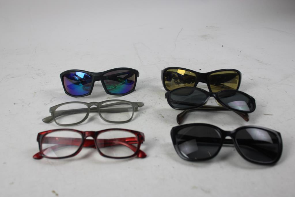 Lot Of Sunglasses And Eyeglasses | Property Room