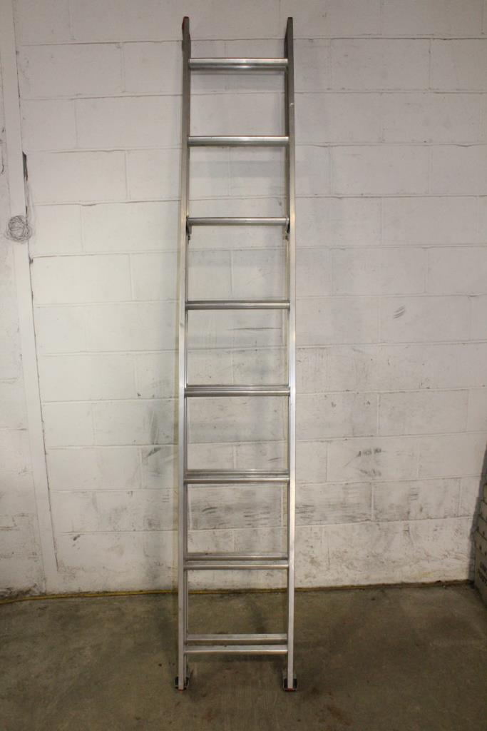 Louisville 16' Extension Ladder | Property Room