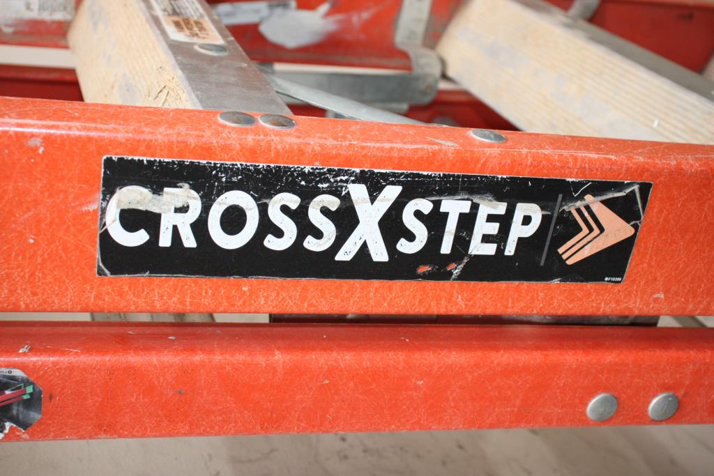 Louisville CrossXstep 6 Ft Ladder | Property Room