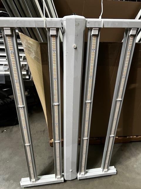 Luxx 868 LED Pro XR Grow Light | Property Room