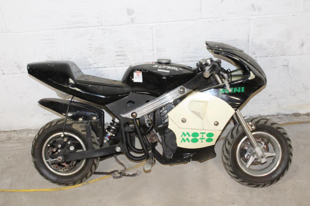 Luyuan Off Road Motorcycle | Property Room