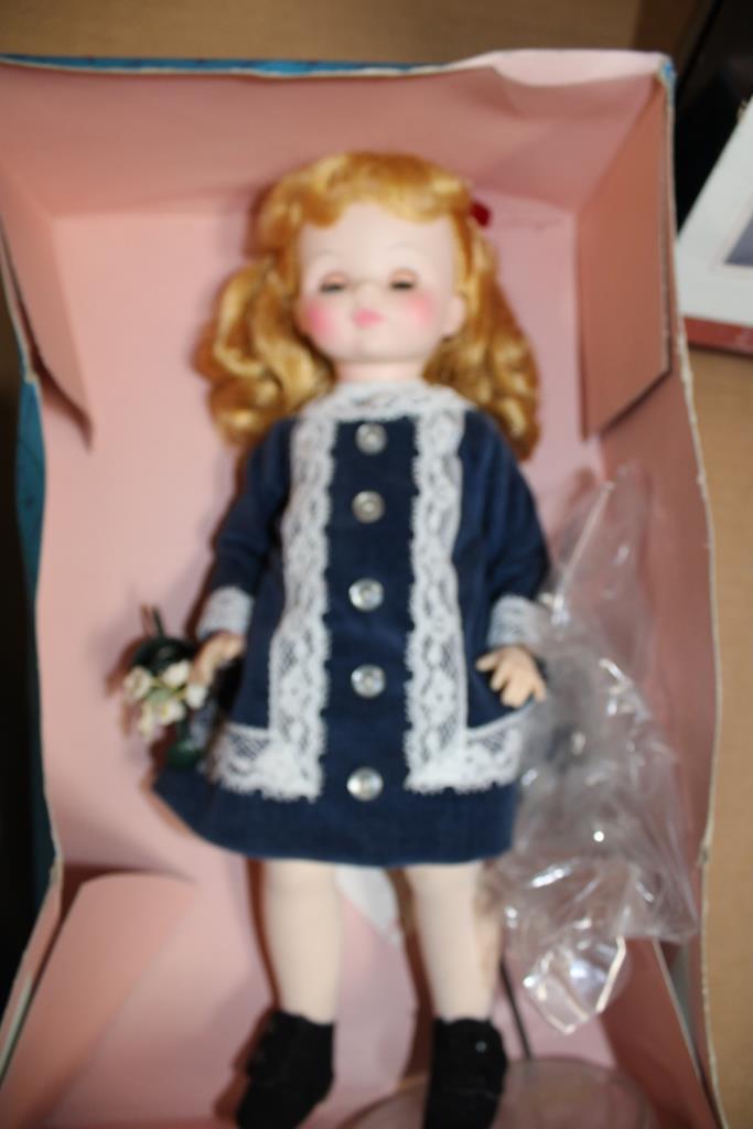 Madame Alexander Dolls And Barbie Collector 5 Items | Property Room