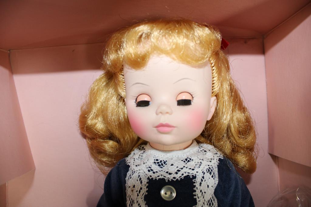 Madame Alexander Dolls And Barbie Collector 5 Items | Property Room