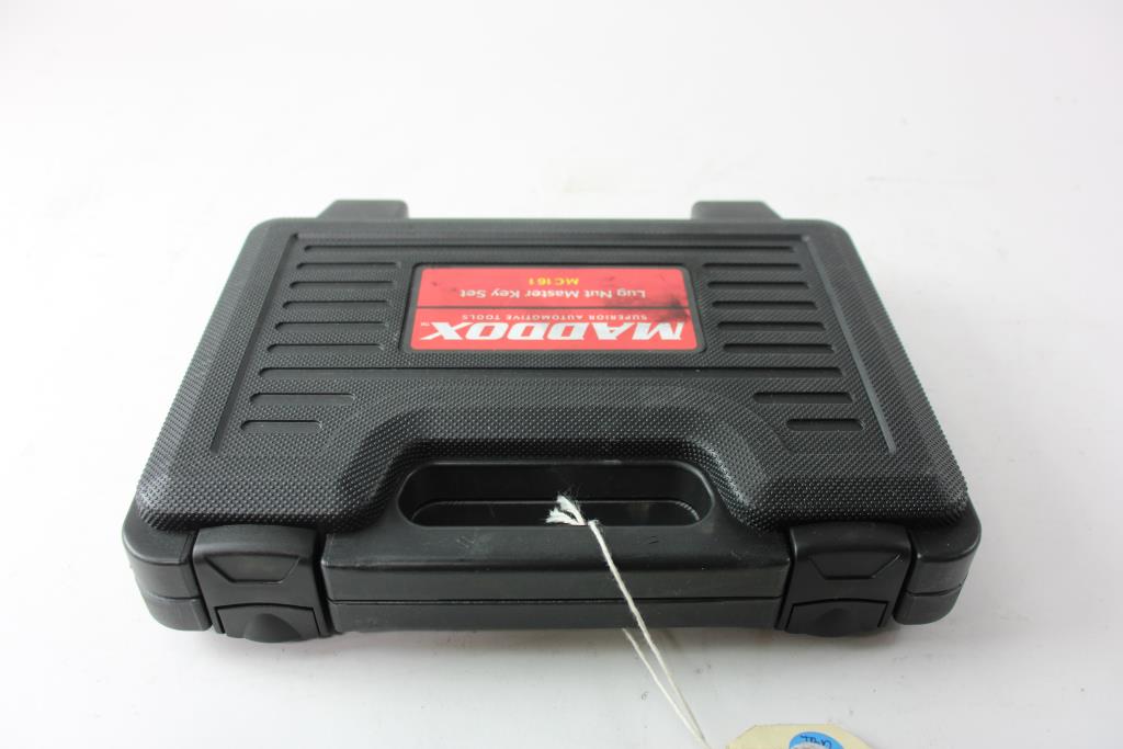 Maddox Lug Nut Master Ket Set | Property Room