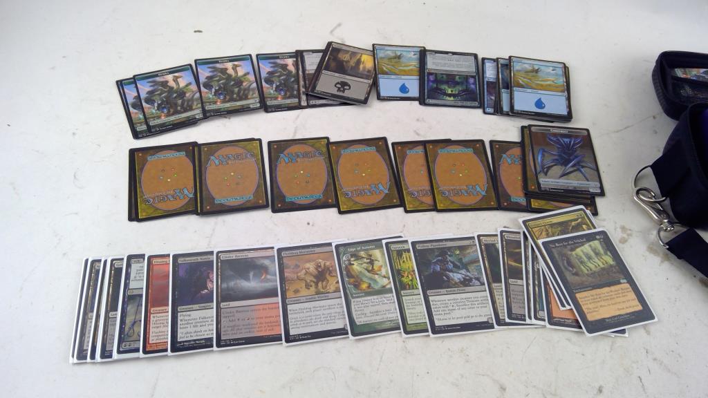 Magic The Gathering Trading Cards 100+ Pieces | Property Room