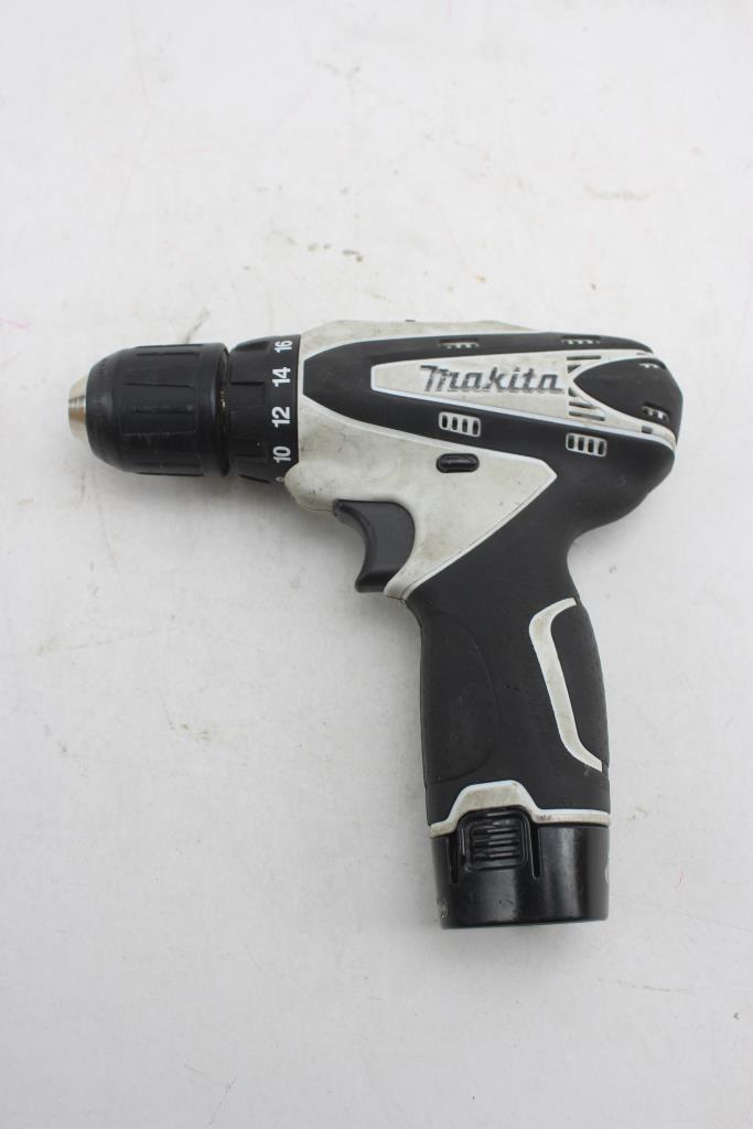 Makita 3/8" 12V Lithium-Ion Cordless Drill (Model FD02) | Property Room