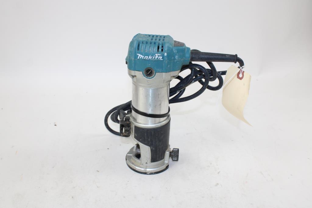 Makita Corded Compact Router RT0701C | Property Room