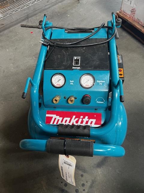 Makita MAC5200 3.0 HP Big Bore Air Compressor | Property Room