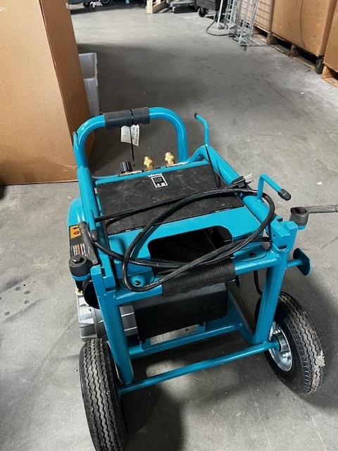 Makita MAC5200 3.0 HP Big Bore Air Compressor | Property Room