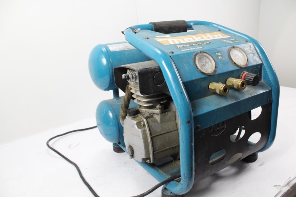 Makita Pneumatics MAC2400 Air Compressor | Property Room