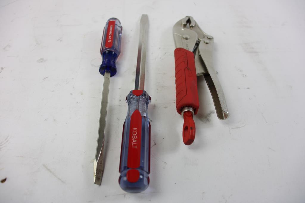 Makita Reciprocating Saw, Kobalt Screwdriver With Black Tool Bag And ...