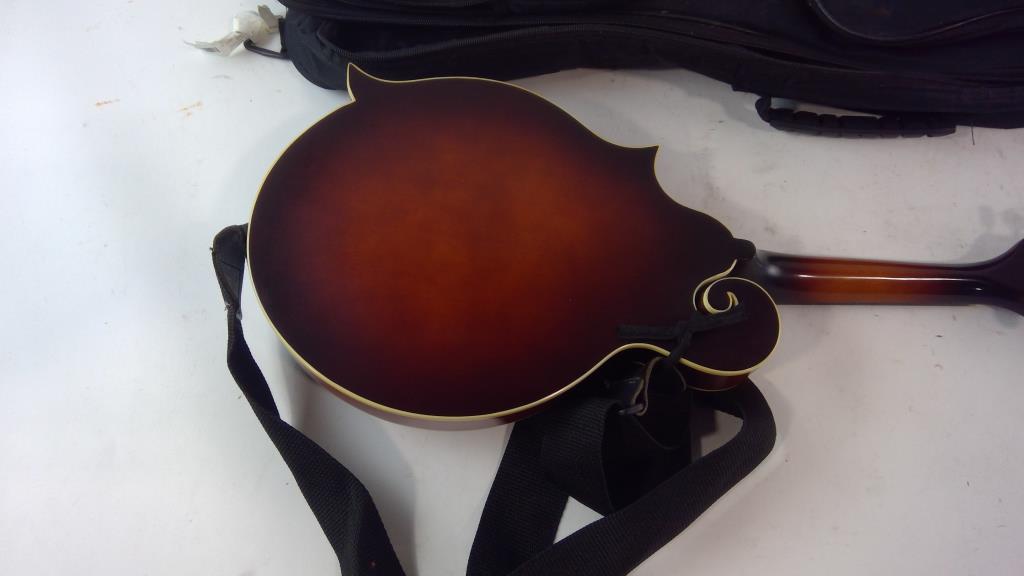 Mandoins The Loar Guitar | Property Room