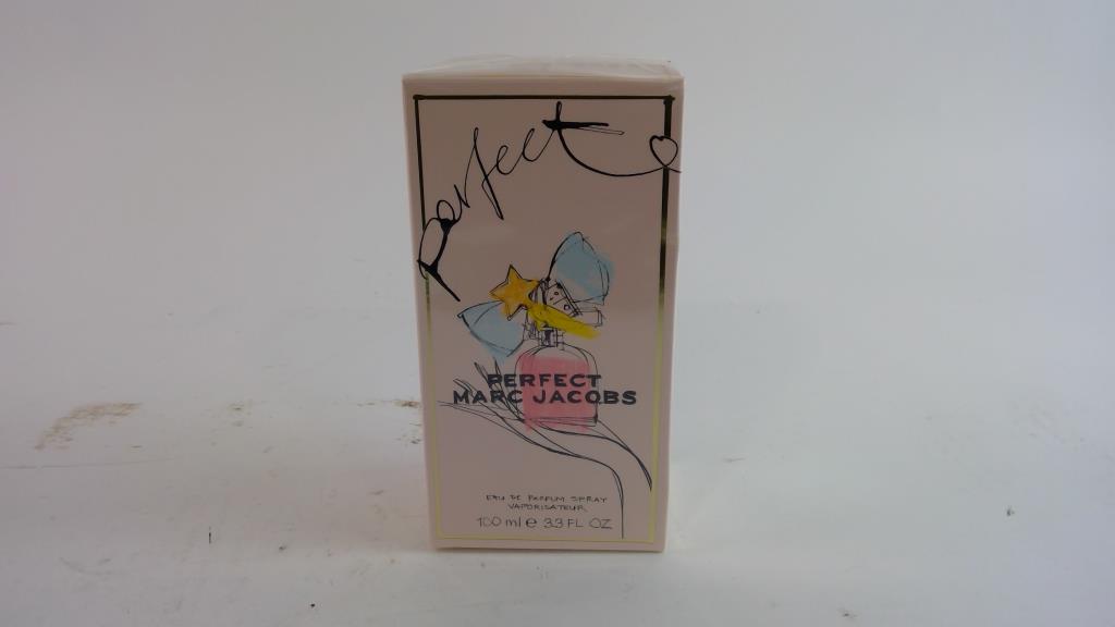 Marc Jacobs Perfect Eau De Parfum Spray | Property Room