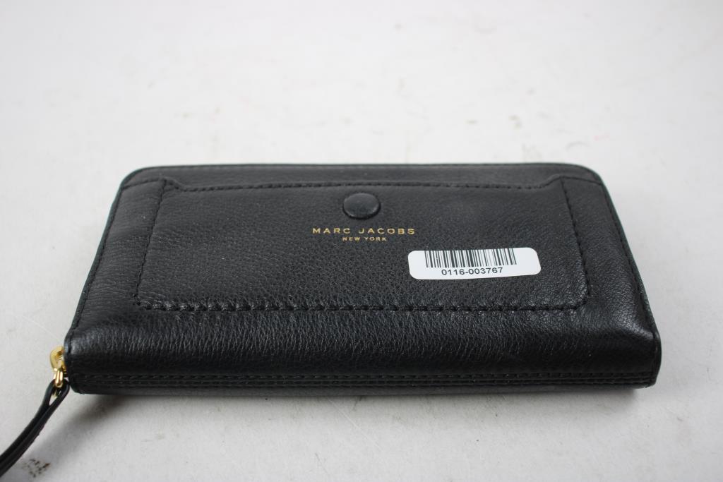 Marc Jacobs Wallet | Property Room