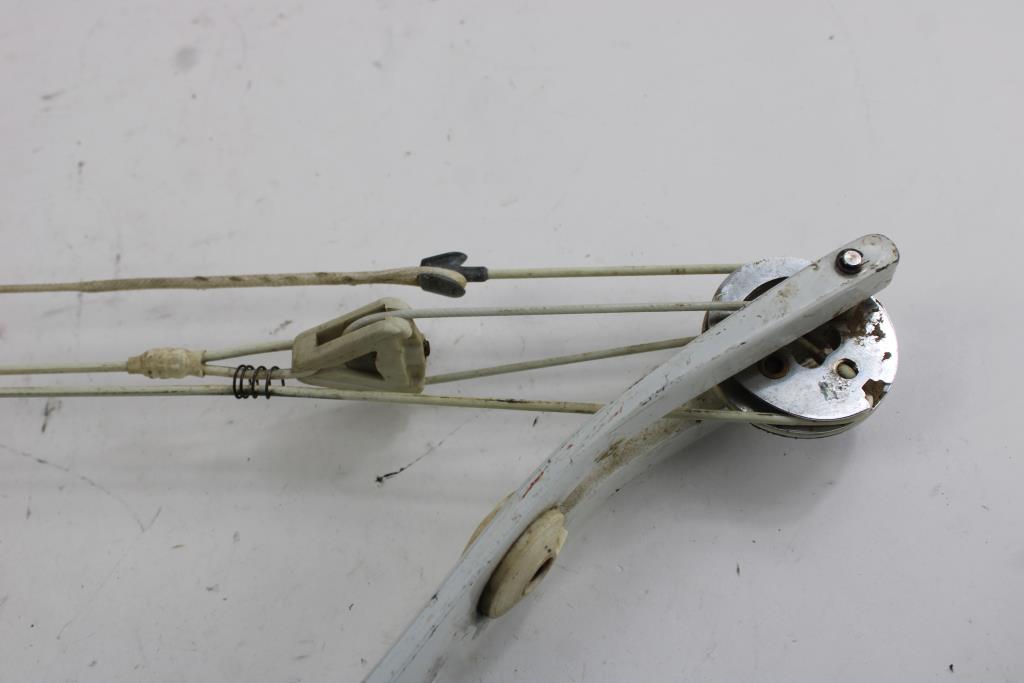 Martin Magnum Firecat Compound Bow | Property Room