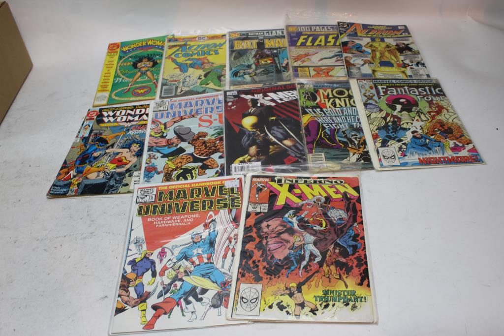 Marvel, Dc Comics, 12 Pieces | Property Room