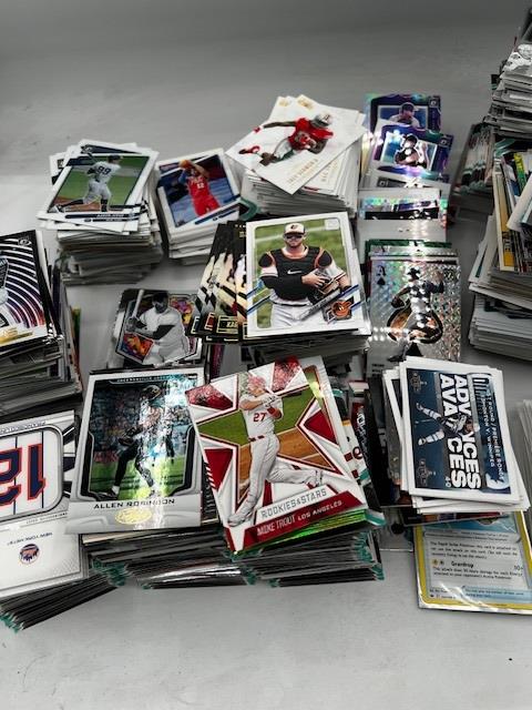 Massive Trading Card Lot - Baseball And Hockey | Property Room