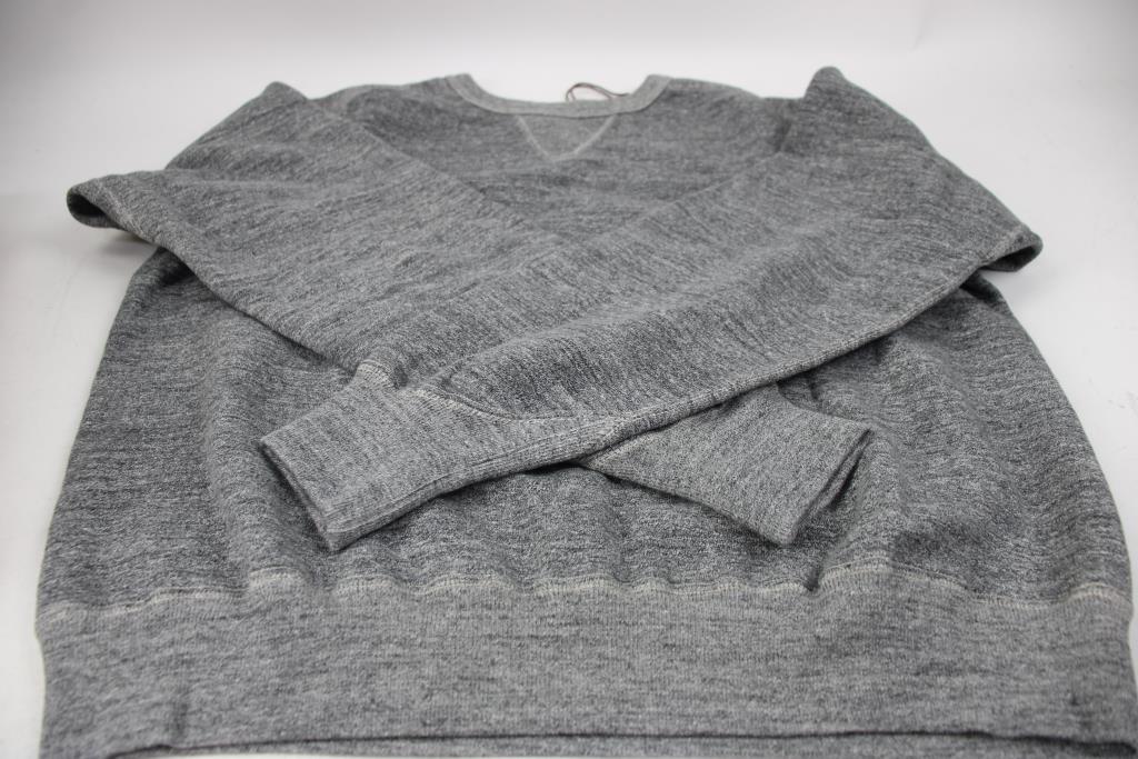 Master Tailored, Sweater Size XL | Property Room
