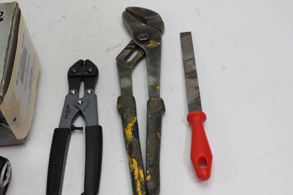 Masterpro Hub, Friskars, Progrip Cutters+ More 7 Pieces | Property Room