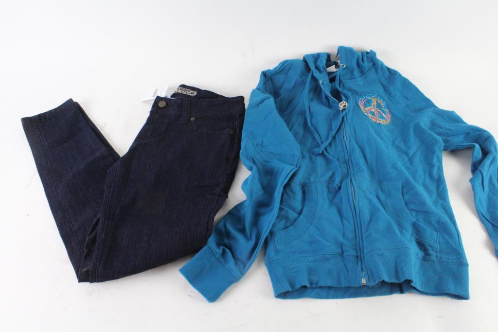 Max Rave Girls Jeans And More, 5+ Pieces | Property Room