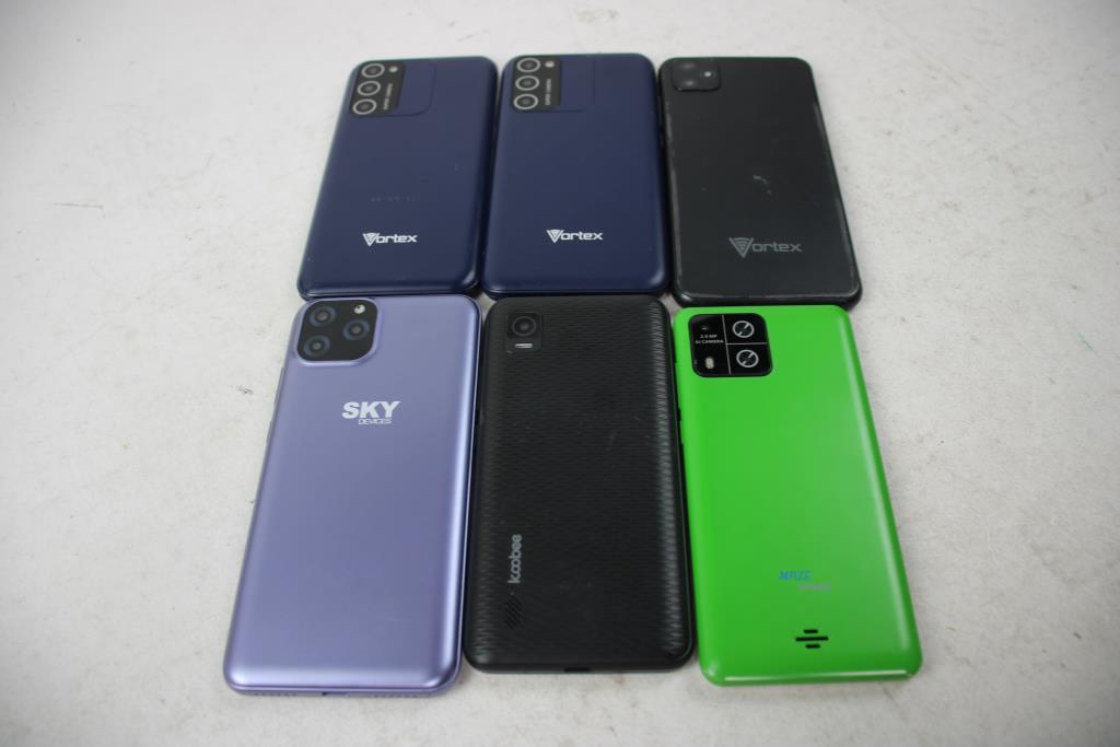 Maze Speed And More Cell Phone Lot, 6 Pieces, Sold For Parts | Property ...