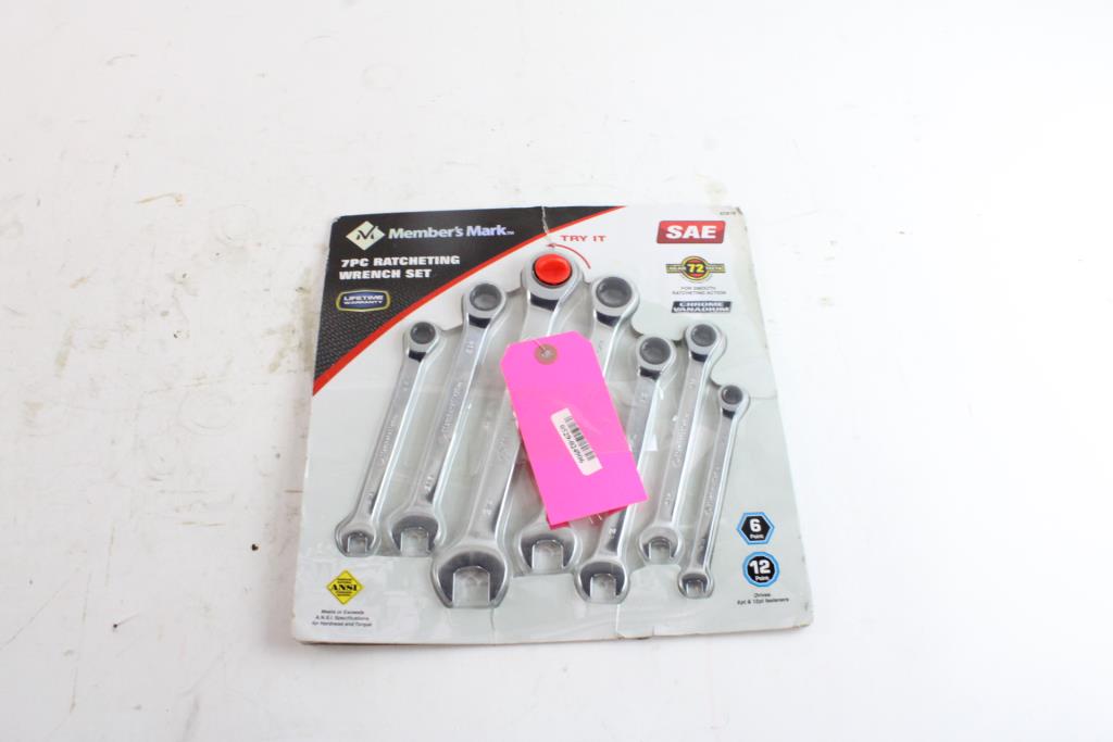 Member's Mark 7 Piece Ratcheting Wrench Set | Property Room