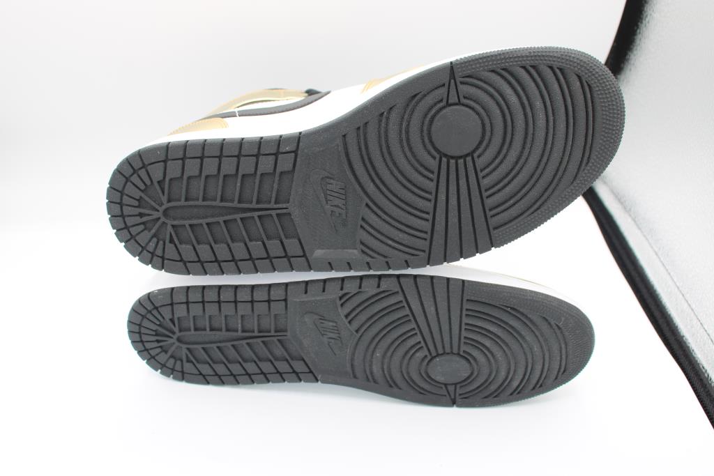 Men's Nike Air Jordan 1 Retro Mid SE Size 12 | Property Room