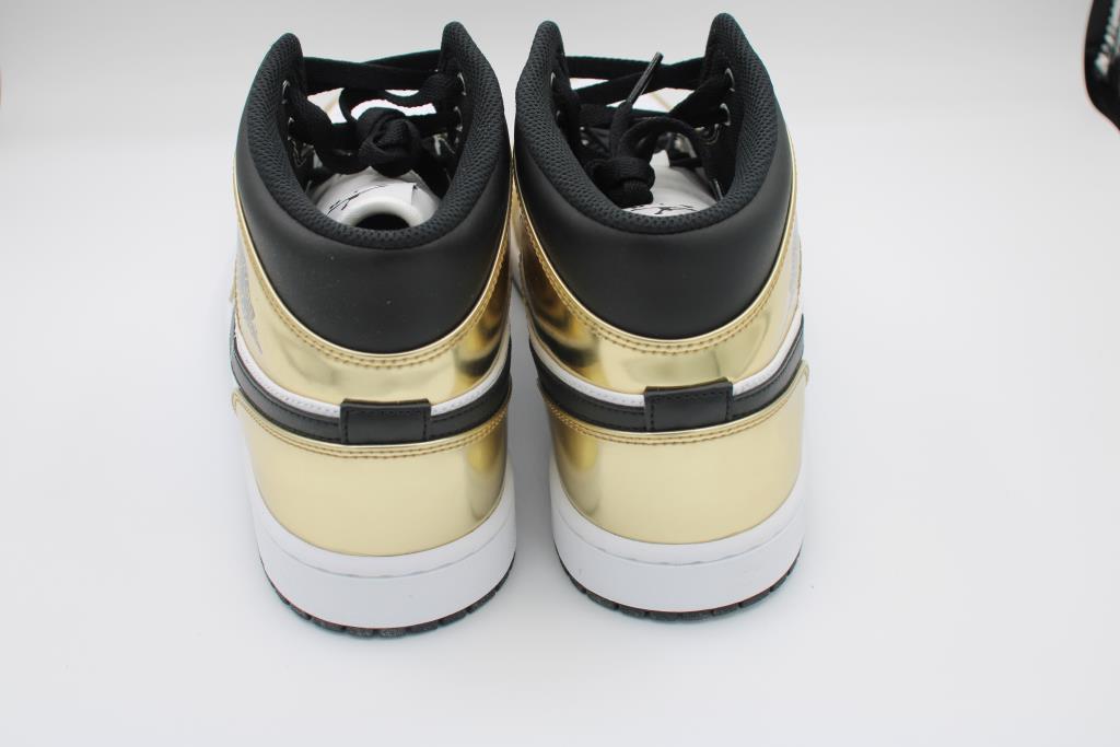 Men's Nike Air Jordan 1 Retro Mid SE Size 12 | Property Room