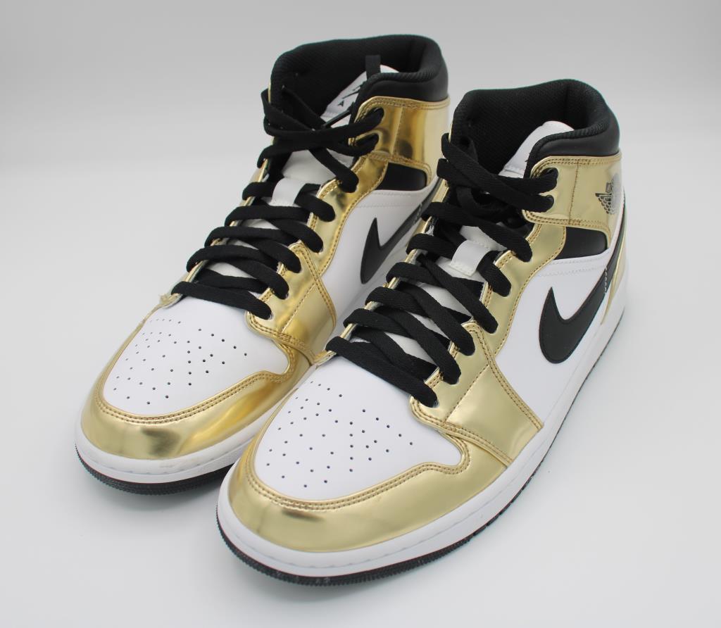 Men's Nike Air Jordan 1 Retro Mid SE Size 12 | Property Room