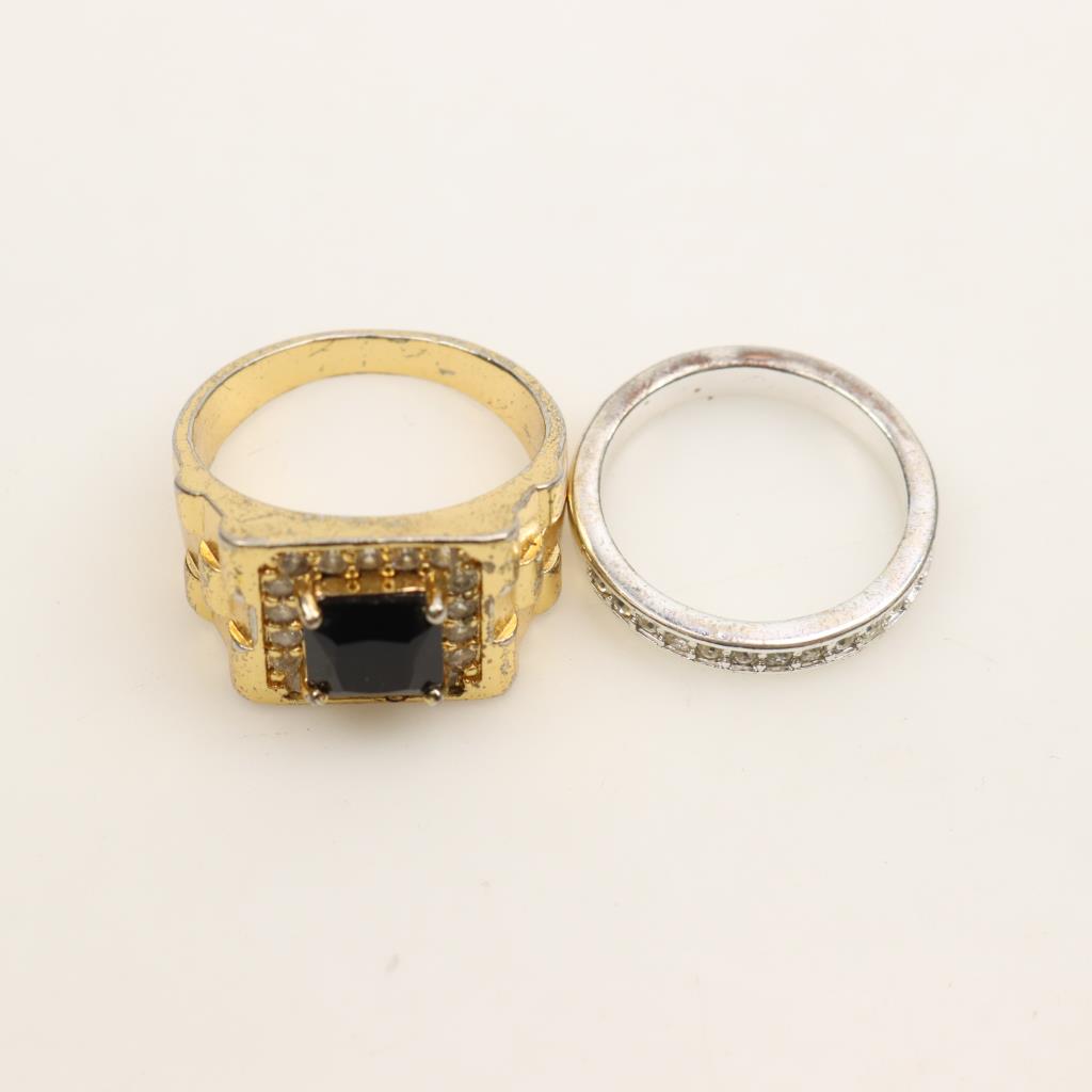 Metal Fashion Rings, 2 Pieces | Property Room