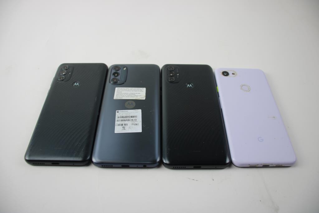 Metro Smartphones, Google Smartphone, 4+ Pieces | Property Room