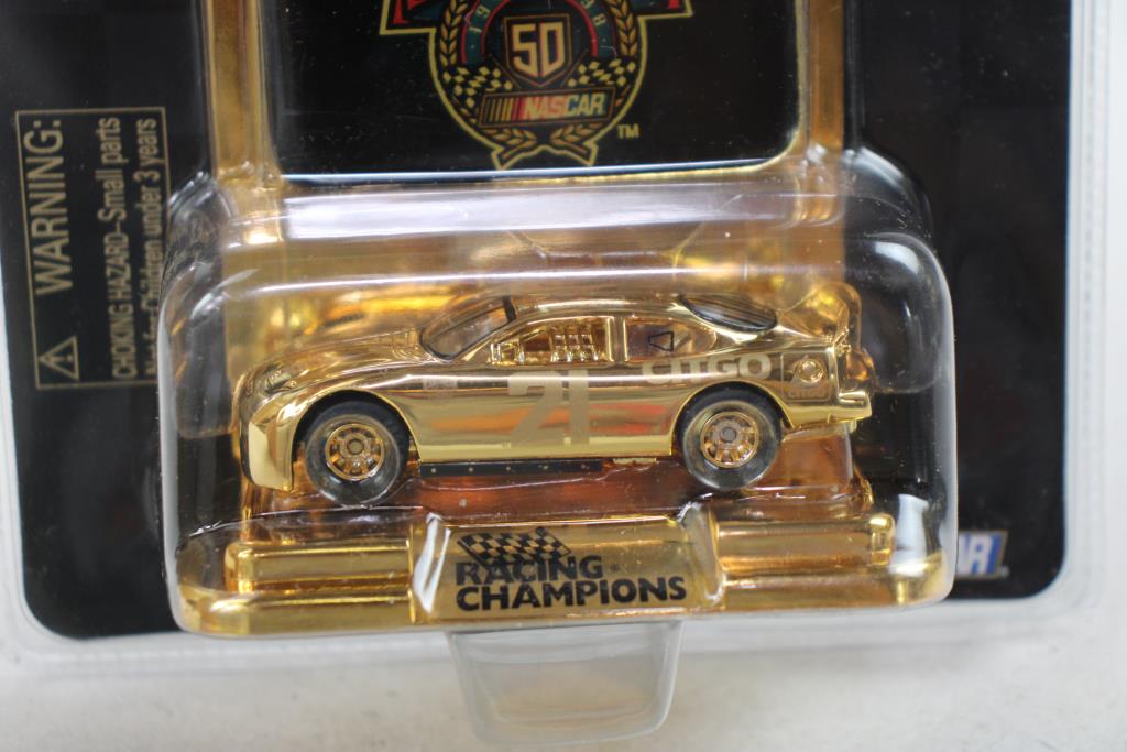 Michael Waltrip #21 24K Gold Die Cast Car | Property Room