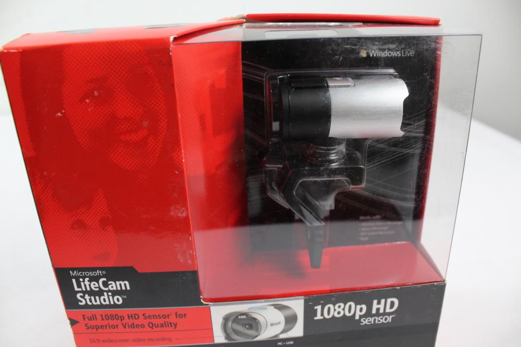 Microsoft 1425 LifeCam Studio HD Camera Kit | Property Room