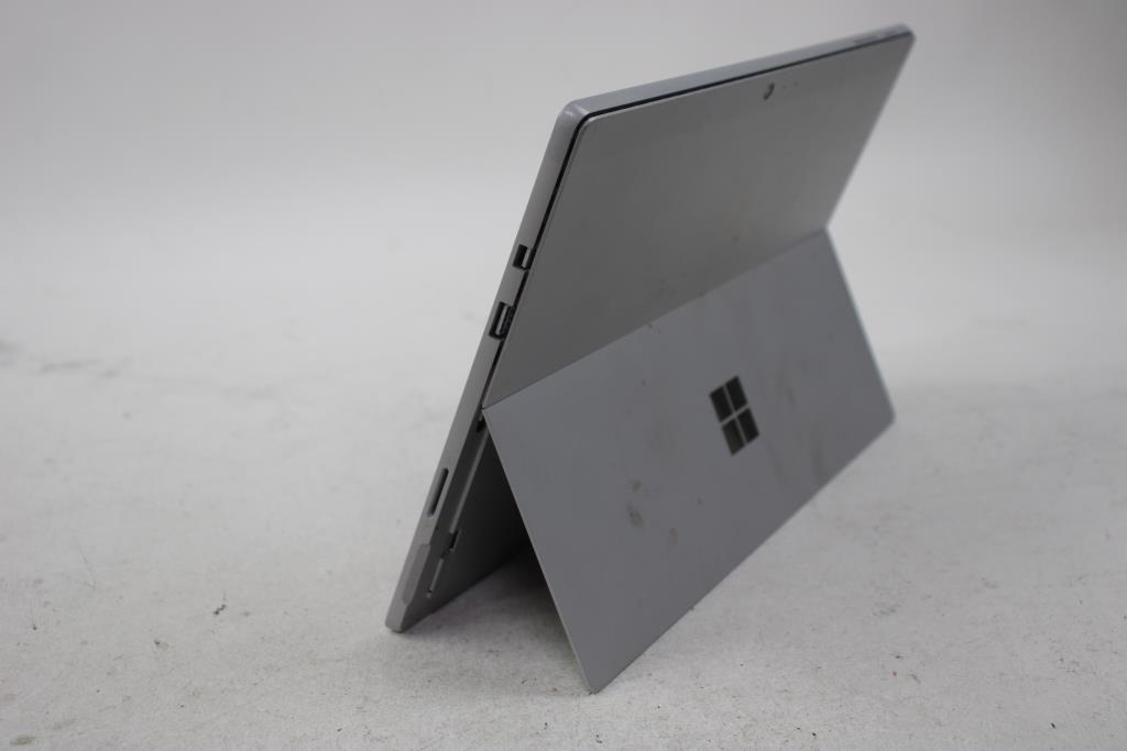 Microsoft Surface Pro 5 Tablet | Property Room