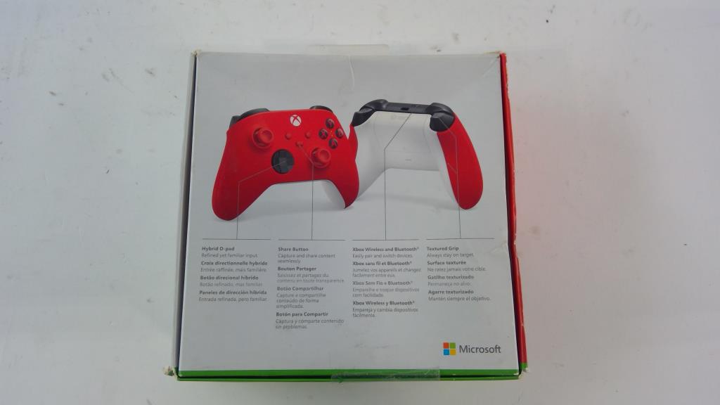 Microsoft XBOX Controller | Property Room