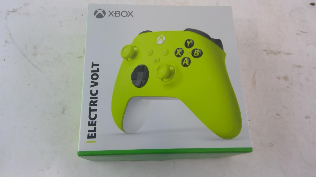 Microsoft XBOX Electric Volt Controller | Property Room