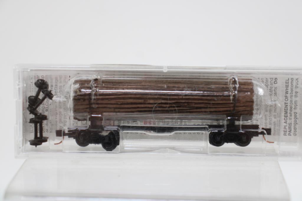 Micro-Trains Line 40' Skeleton Log Car With Log Load | Property Room