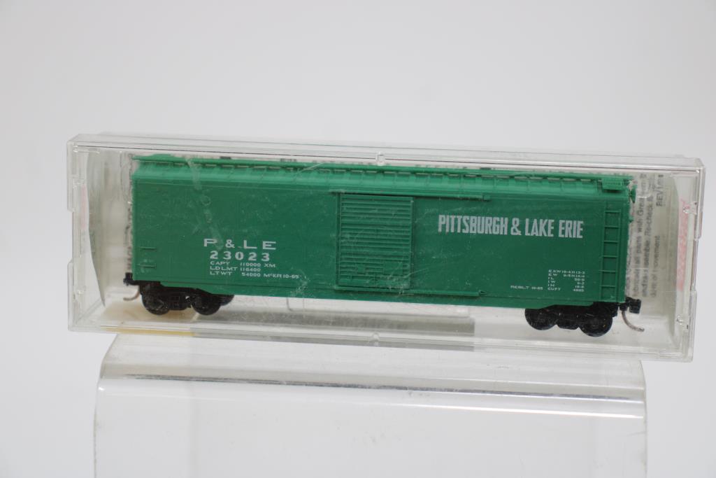 Micro-Trains Line 50' Standard Box Car Pittsburgh & Lake Erie | Property Room