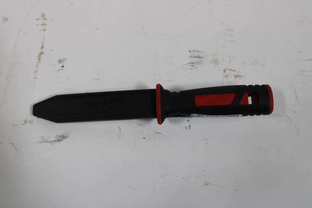 Milwaukee 11 In. Stainless Steel Clip Point Partially Serrated Duct ...