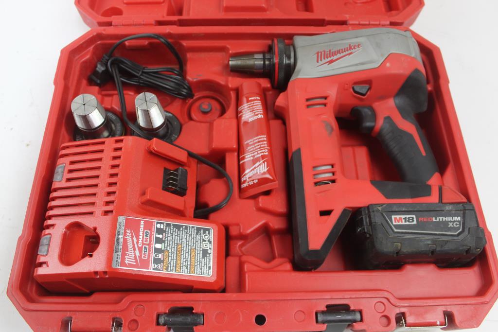 Milwaukee 2632-22XC Cordless M18 Propex Expansion Tool Kit | Property Room