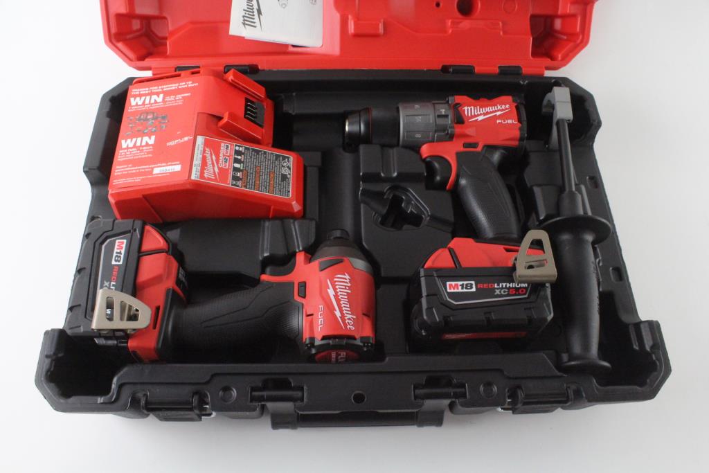 Milwaukee 2-Piece Power Tool Set | Property Room